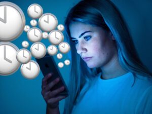 How much time people spend with their phones – GadgetsFind